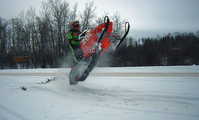 Snowmobiling in Yorkton, SK | SnoRiders